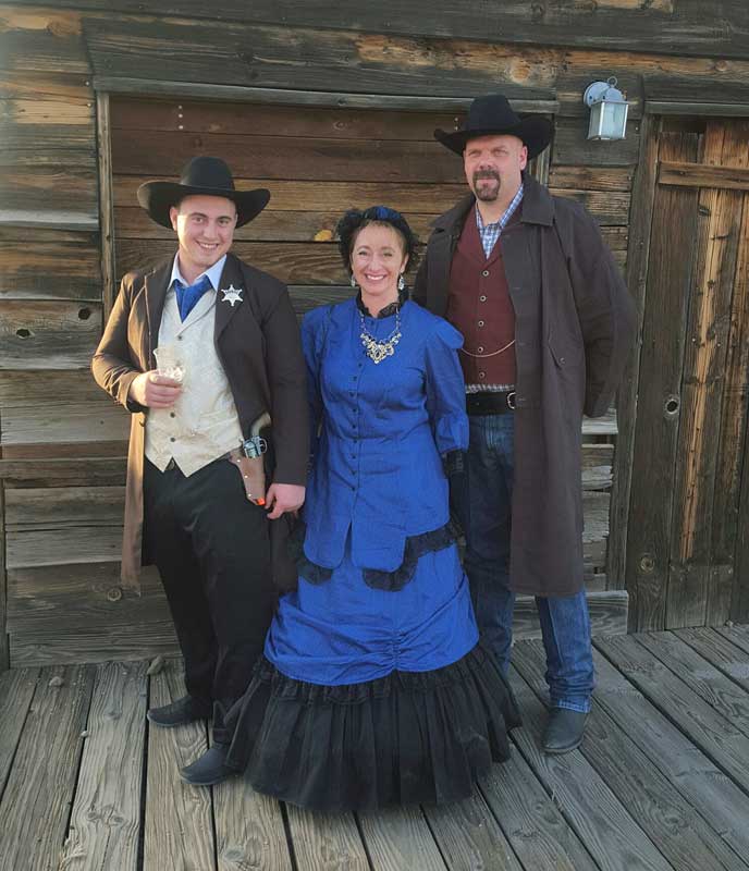 Customer Photos - [Editor's Pick] Western Fun
