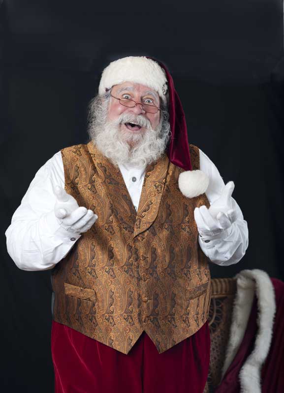 Customer Photos - [Editor's Pick] A Happy Santa Brings Joy to All